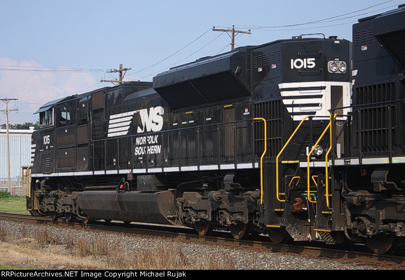 NS 1015